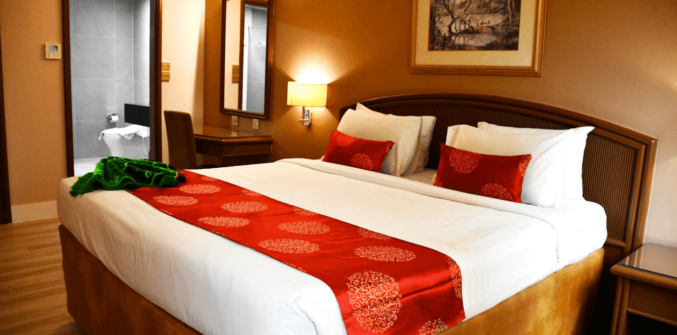 One Bedroom Suite – The Avenue M